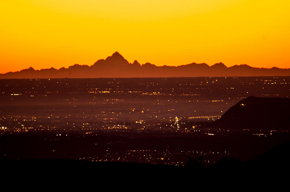 Il Monviso ed il logo della Paramount - Ristorante Solferino - Cucina ...